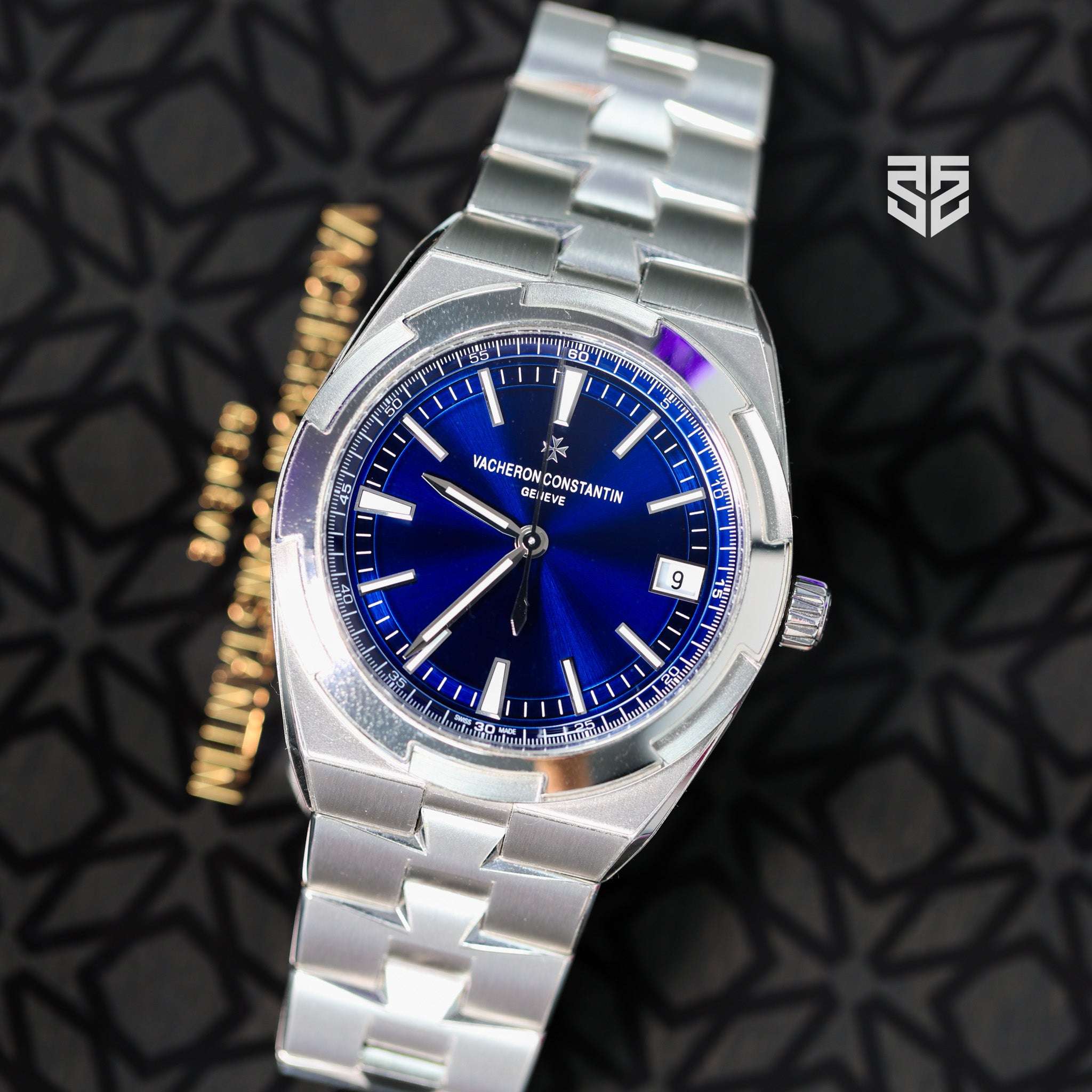 Vacheron Constantin Overseas Blue Dial Ref: 4500V 2021 – The Smiling Second